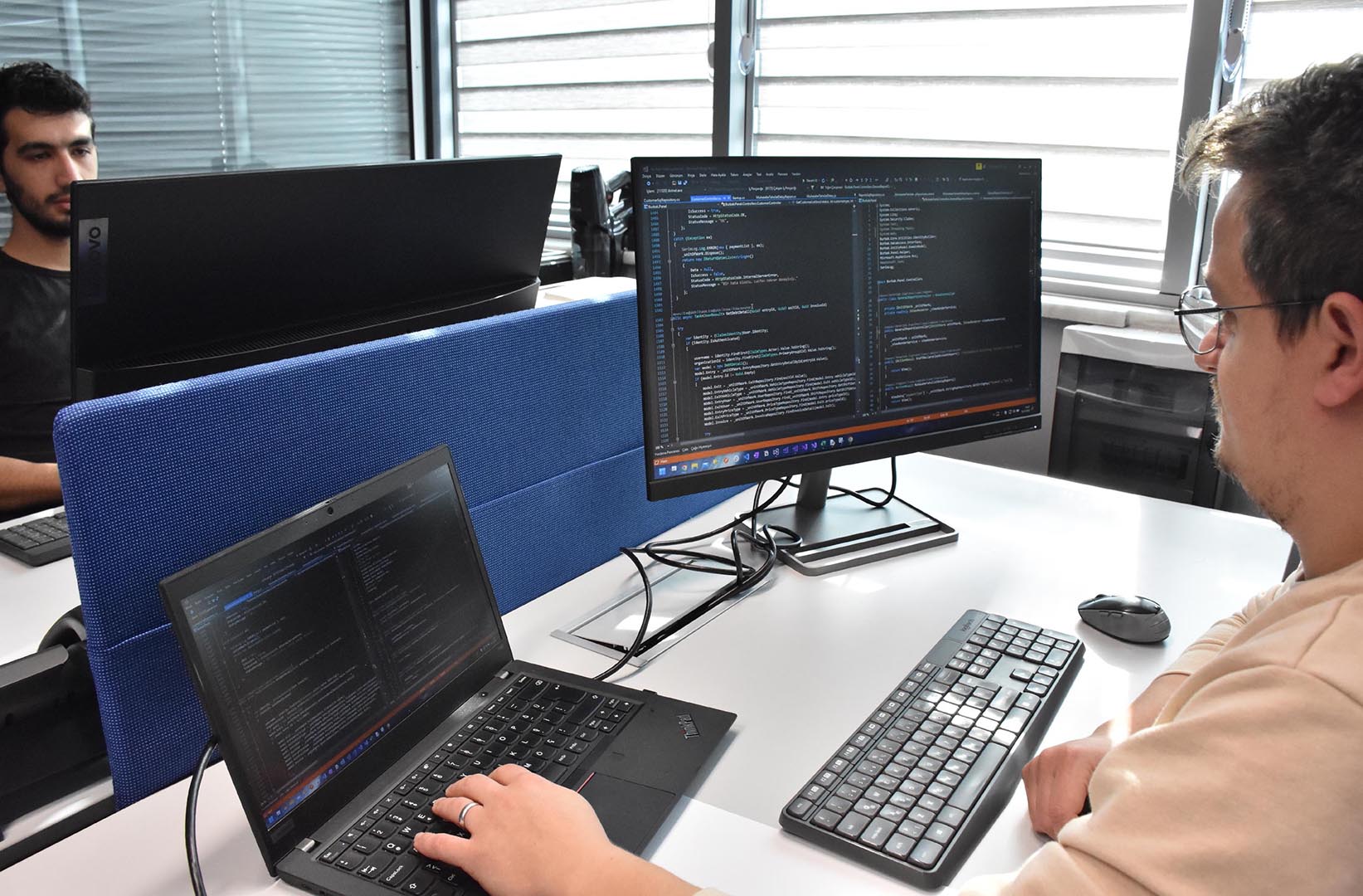 Türkiye Yüzyılı - Ürün Takip Sistemi